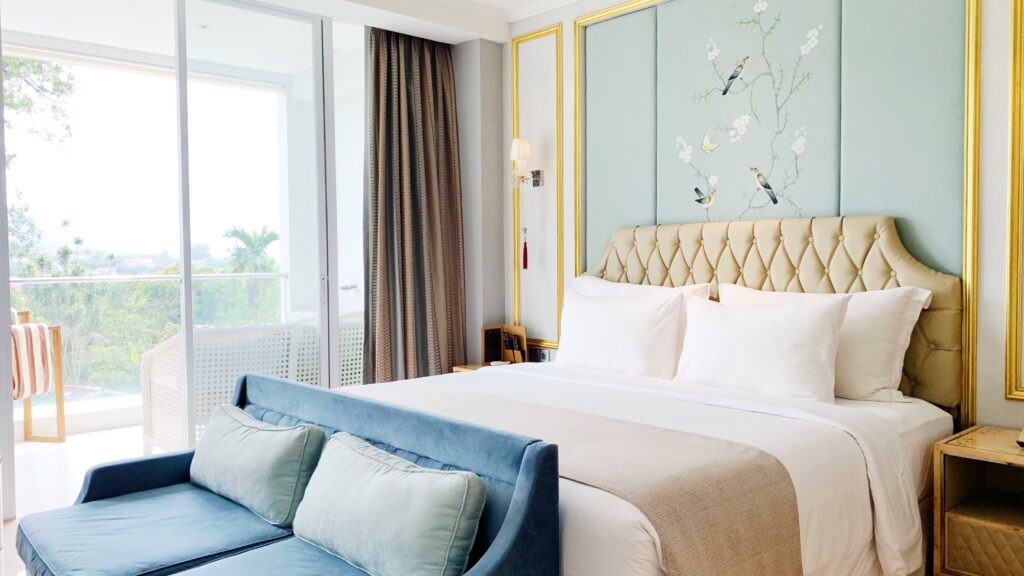Jacuzzi Suite - Artdeco Luxury Hotel Bandung